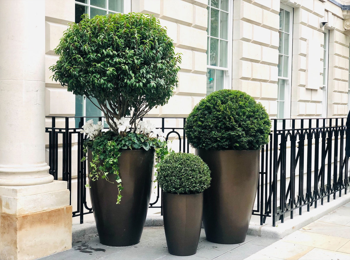 Geo Tall Vase Planters in Bronze or Faux Lead Finish – Verti Green